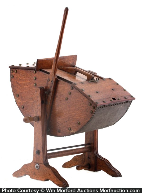 Salesman's Sample Washing Machine • Antique Advertising